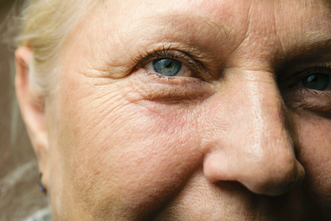 6 Common Eye Problems in Aging Adults - Global Sound Authority